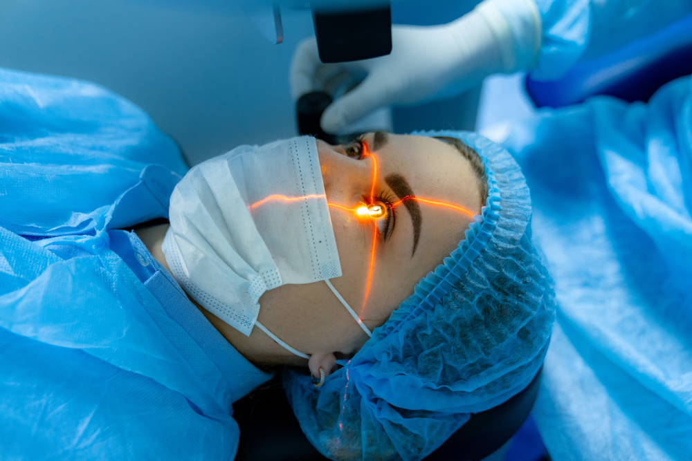 Can Both Eyes Have Surgery on the Same Day? | Whitson Vision